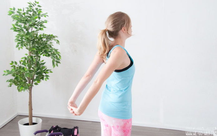 Diese simplen Übungen gegen Rundrücken wirken noch heute