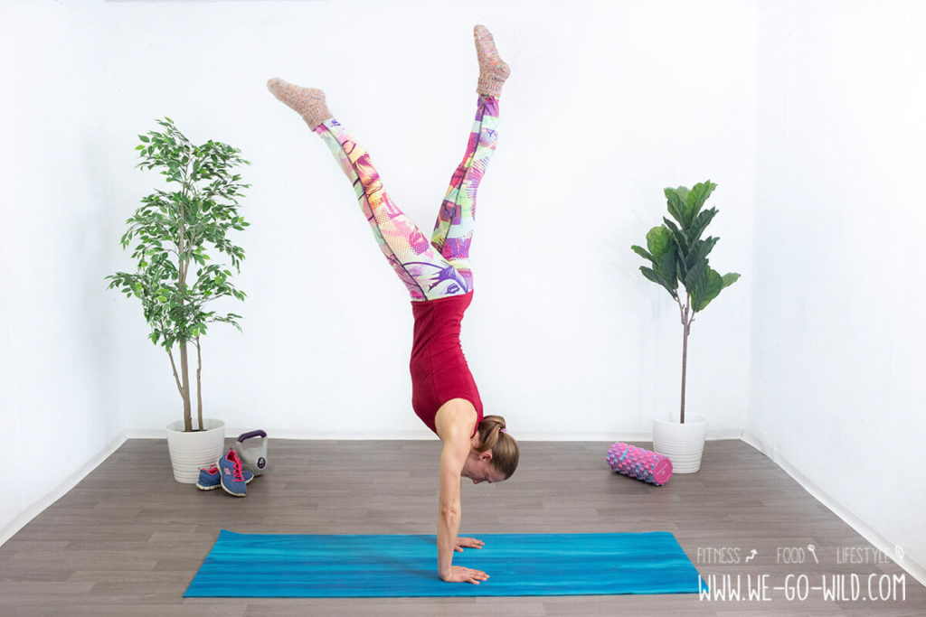 Handstand lernen: 7 Schritte zum perfekten Handstand - WE GO WILD