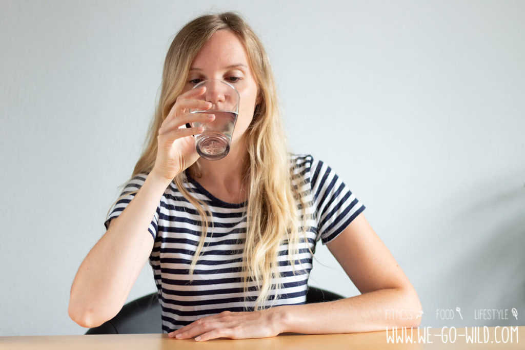 Warmes Wasser trinken? 8 gute Gründe dafür! - WE GO WILD